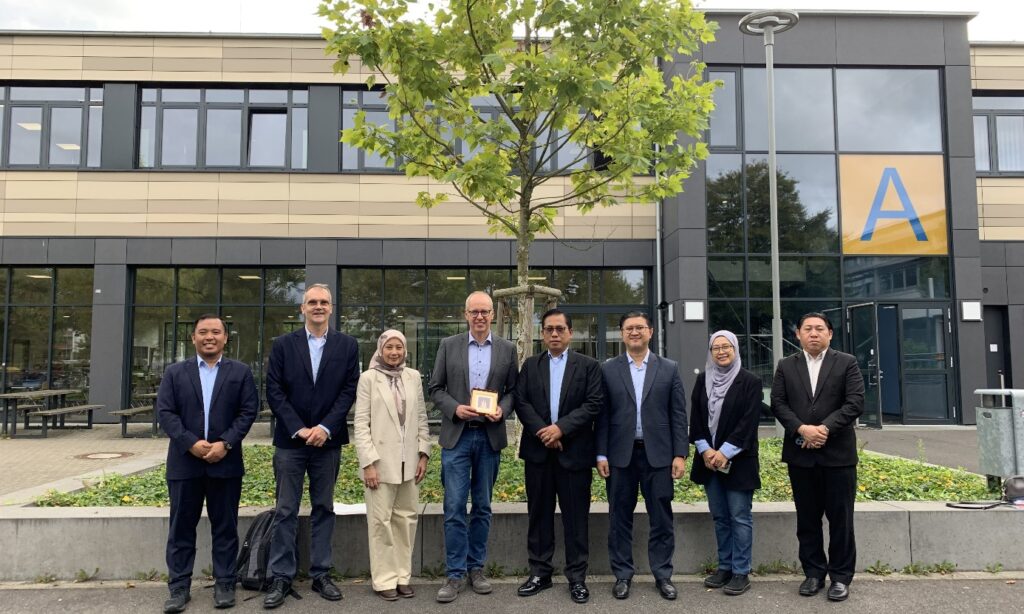 Besuch aus Malaysia | heinrich-hertz-europakolleg